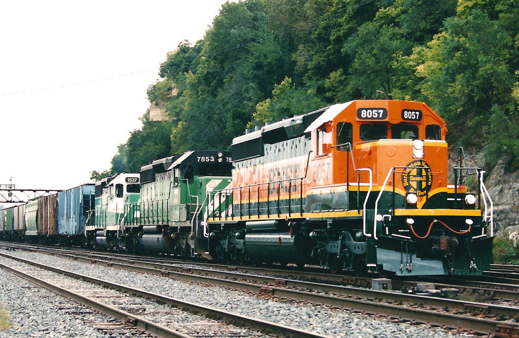 BNSF 8057